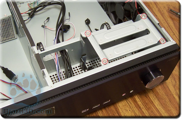 Antec Fusion Black 430 - Bjorn3D.com